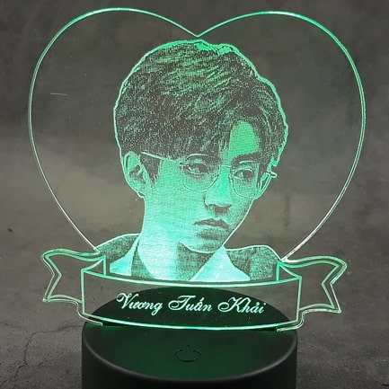Đèn LED khắc theo yêu cầu - Mẫu trái tim 03